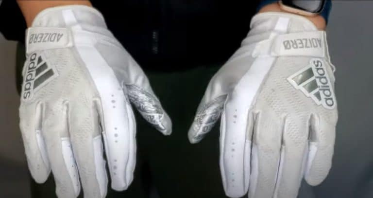 How To Clean Football Gloves - Gloveszone